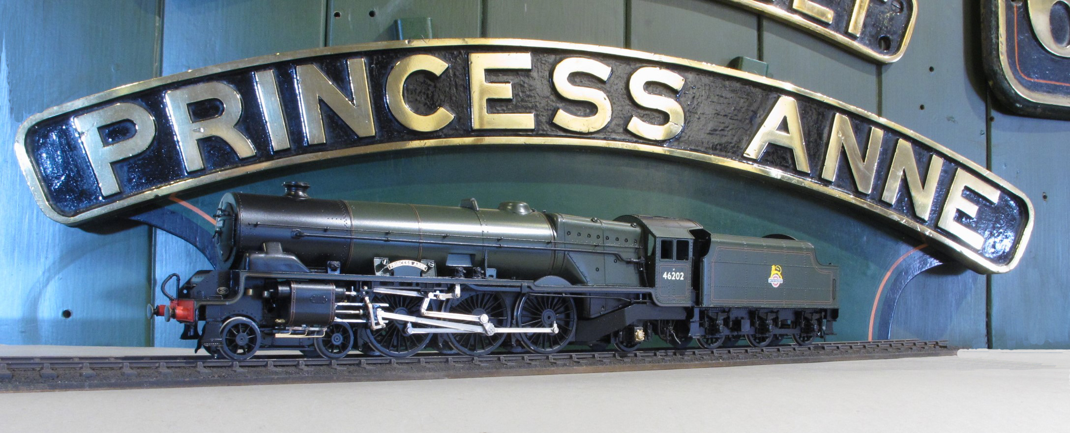 Ian Rathbone Model Railway Painting